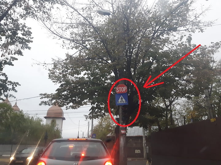 Semafoarele de la intersecția străzilor Traian și Elena Doamna nu mai ...