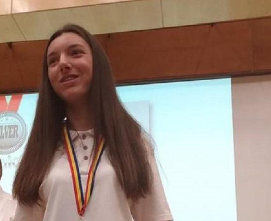 Maria - Alexa Tudose, elevă a Colegiului Național IL Caragiale din ...