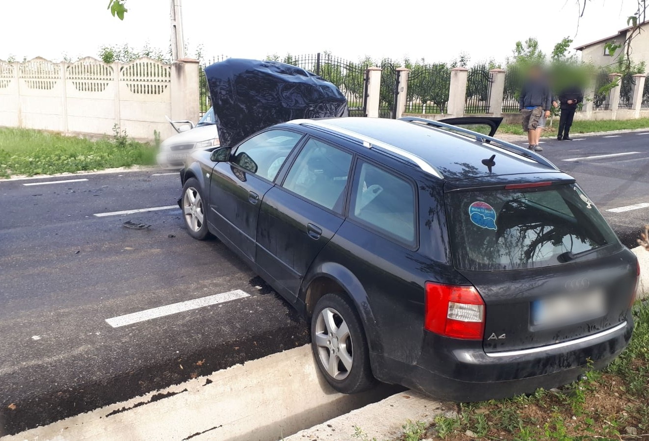 Trei persoane rănite, într-un accident în Pleașa, comuna Bucov ...