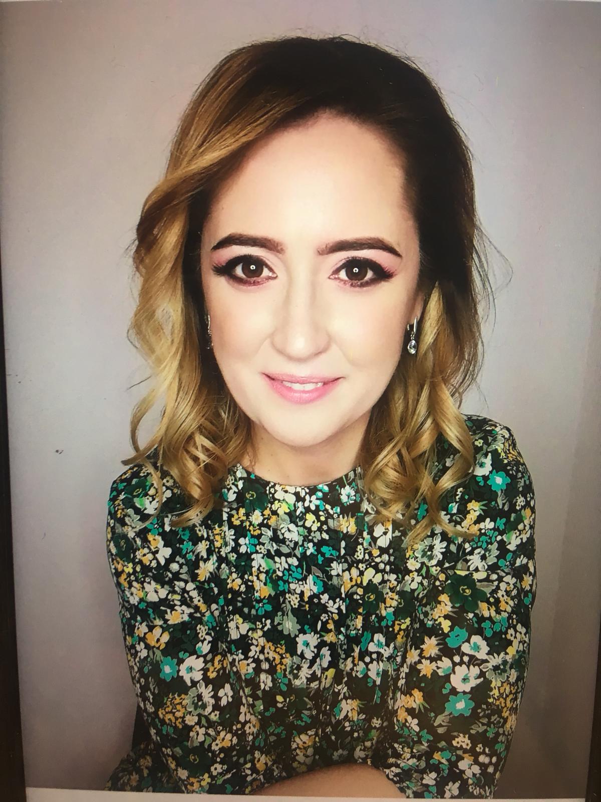 Monica Marin, profesor de limba și literatura română la Colegiul ...