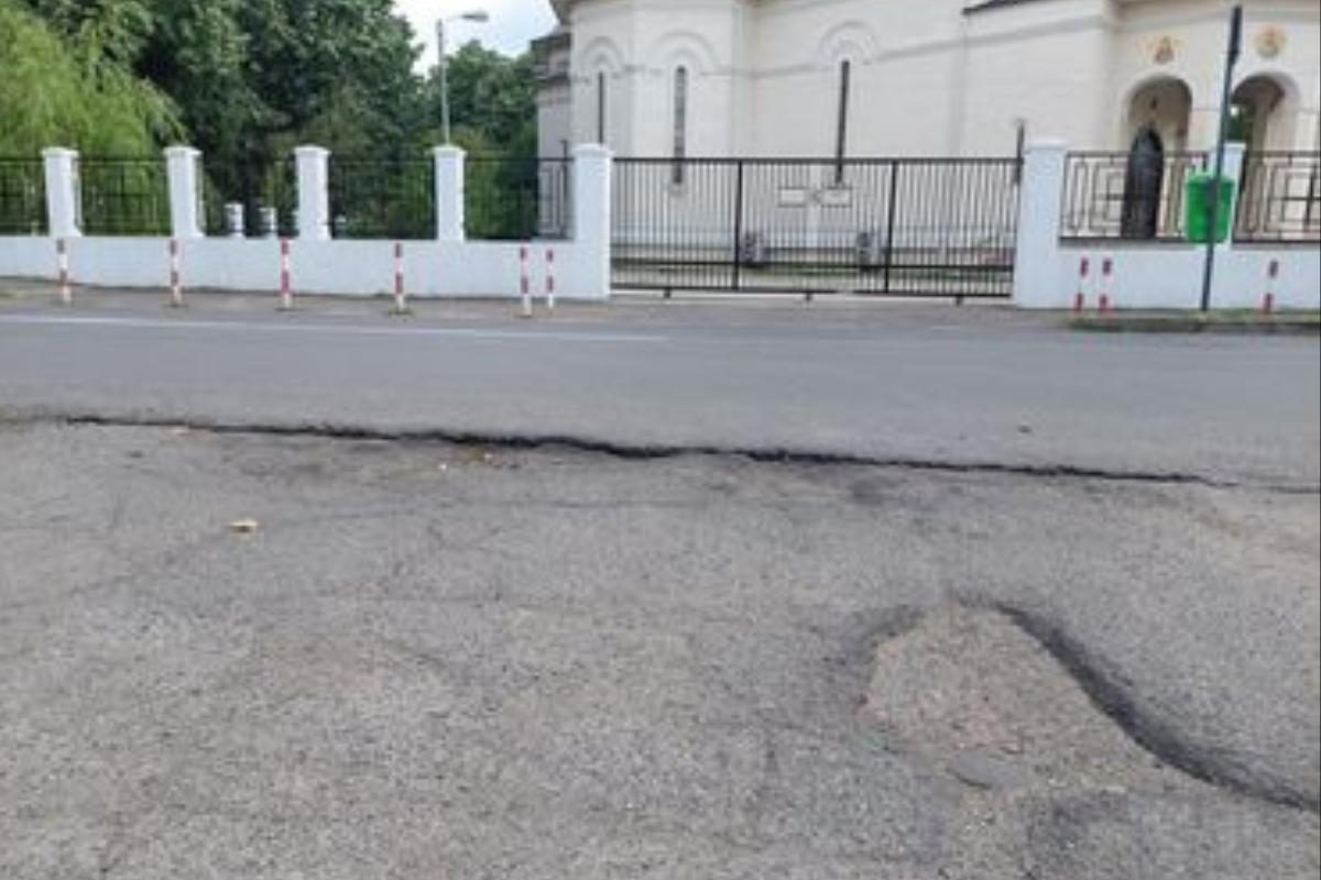 Imagini cu gropile de pe strada Cameliei: “Gropile respective ...