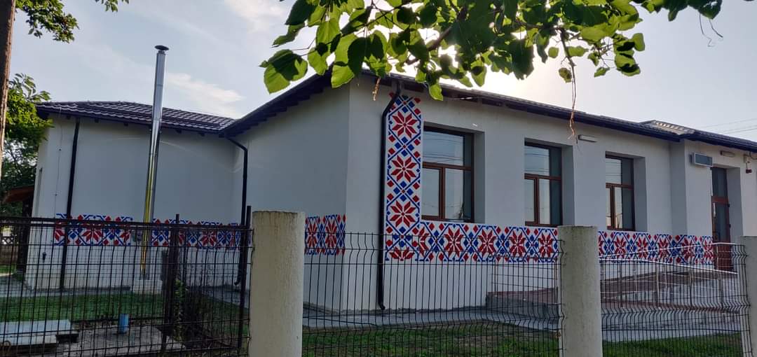 Primăria Râfov le-a pregătit ”bobocilor” din clasa I câte o surpriză ...