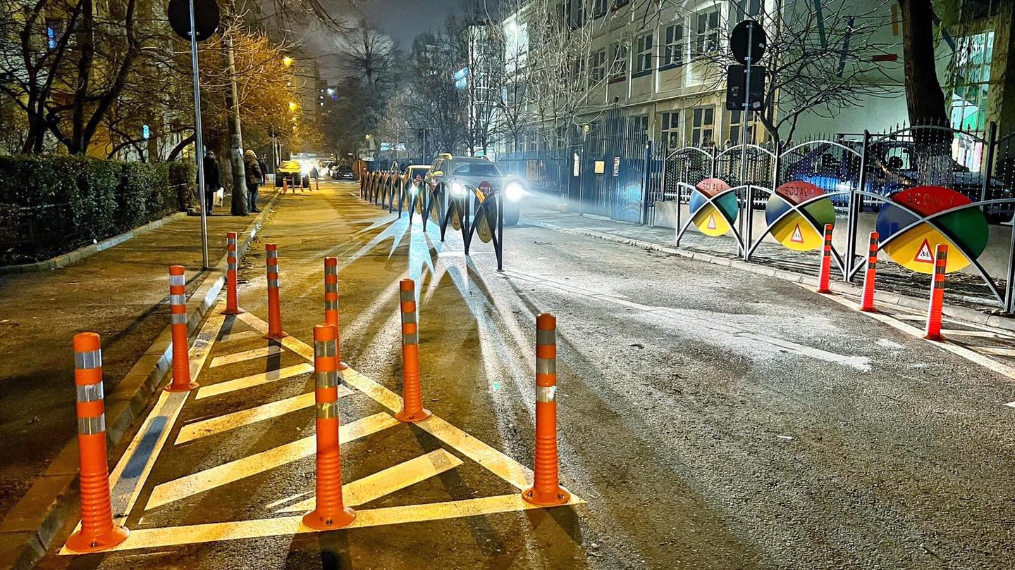 Cum arată primul sistem rutier de debarcat copiii în siguranță, la ...