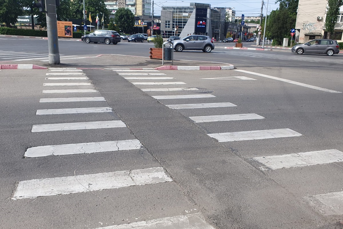 Imaginea zilei la Ploiești: Un nou model de trecere de pietoni ...