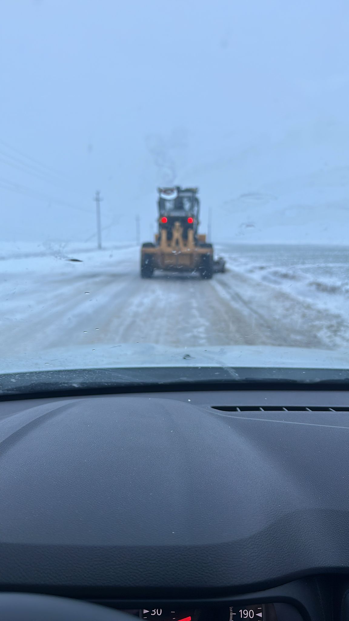 Imagini de la deszăpezirea dintre Fulga și Mizil - Observatorul Prahovean